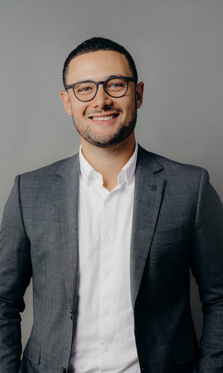 Our Advisers - SHARENZ