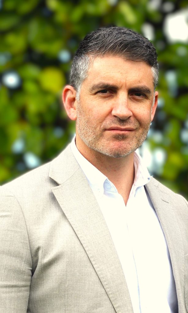 Our Advisers - SHARENZ